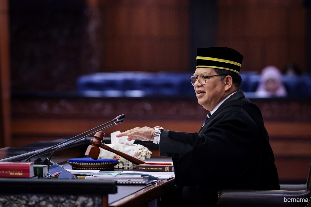 Dewan Rakyat erupts over exchange of insults, prompting Speaker to threaten suspensions | KLSE ...